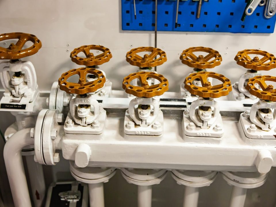 A Visual Guide to Globe Valve Types: Z-Type, Y-Type, and Angle ...